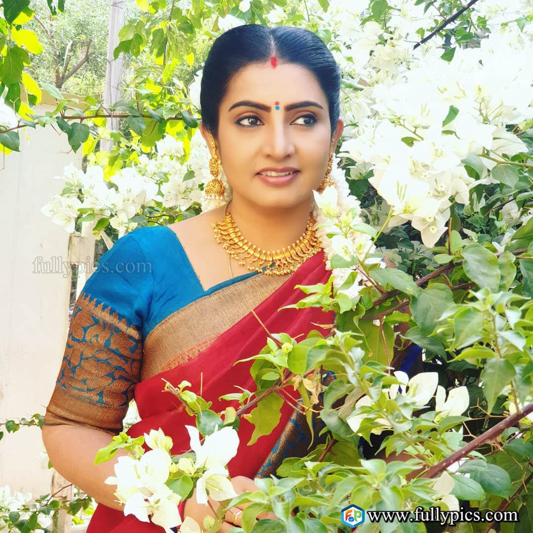 Sujitha Serial Actress Hd Pictures Fully Pics 9820